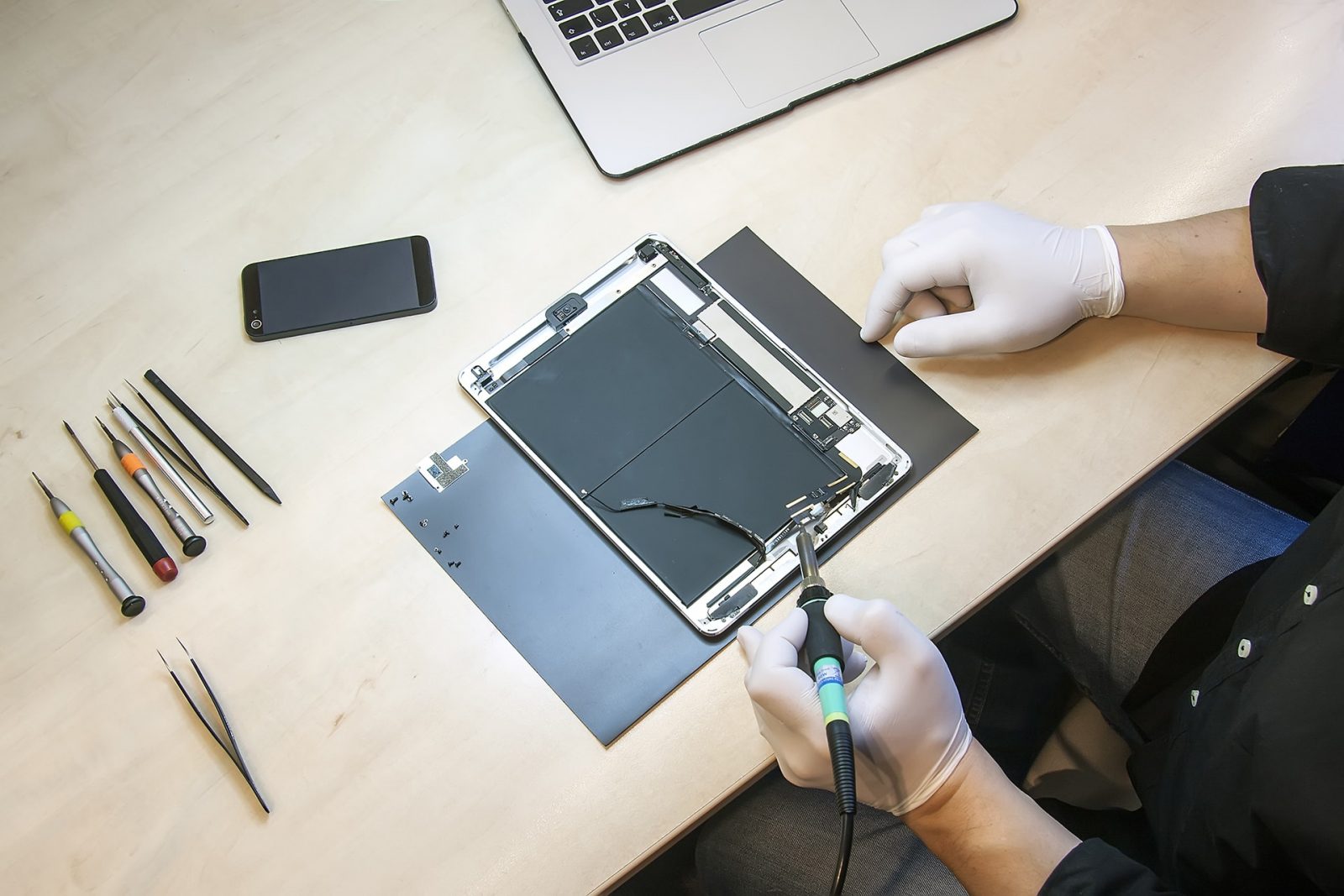 iPhone, iPad, Samsung and Cell Phone Repair Etobicoke